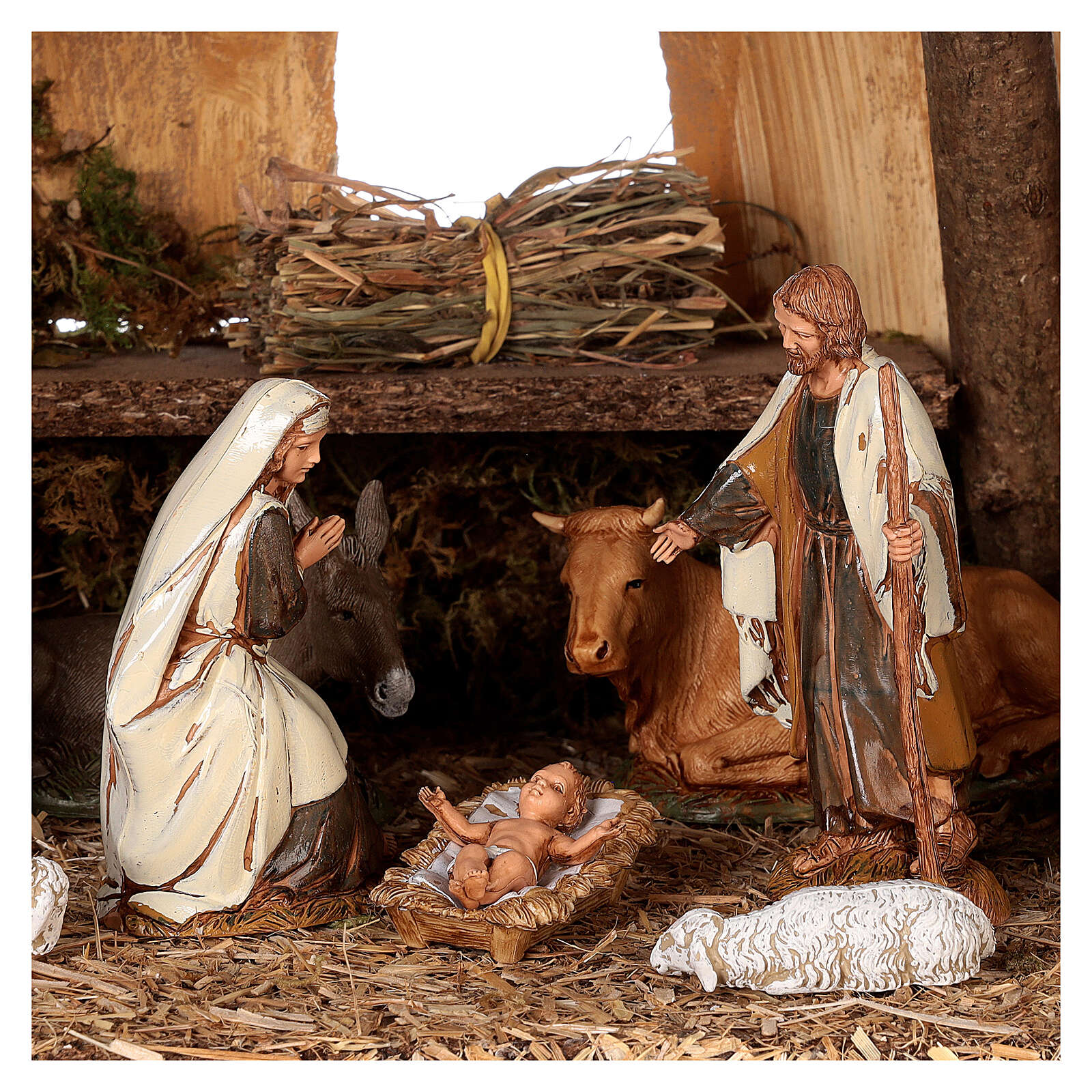 Nativity setting, stable with fire and fence 25x56x21cm | online sales ...