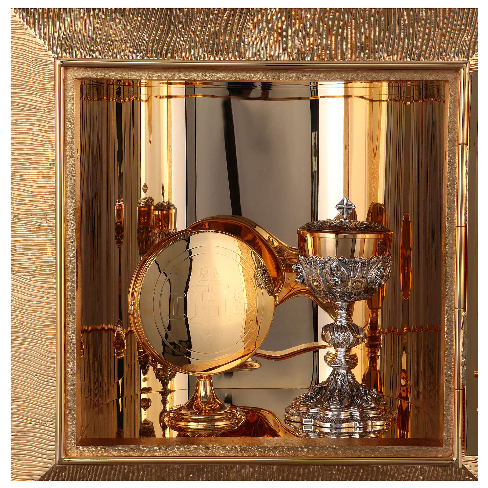 Wall tabernacle in 24-karat gold plated casted brass | online sales on ...