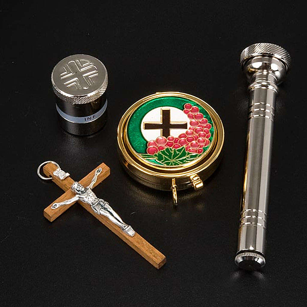 Sick call kit rigid leather case 6 accessories | online sales on ...